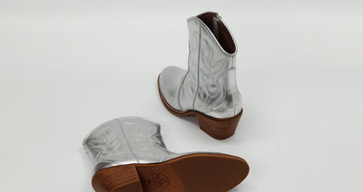 Wydr Studios | Inclusive Wide Width Footwear